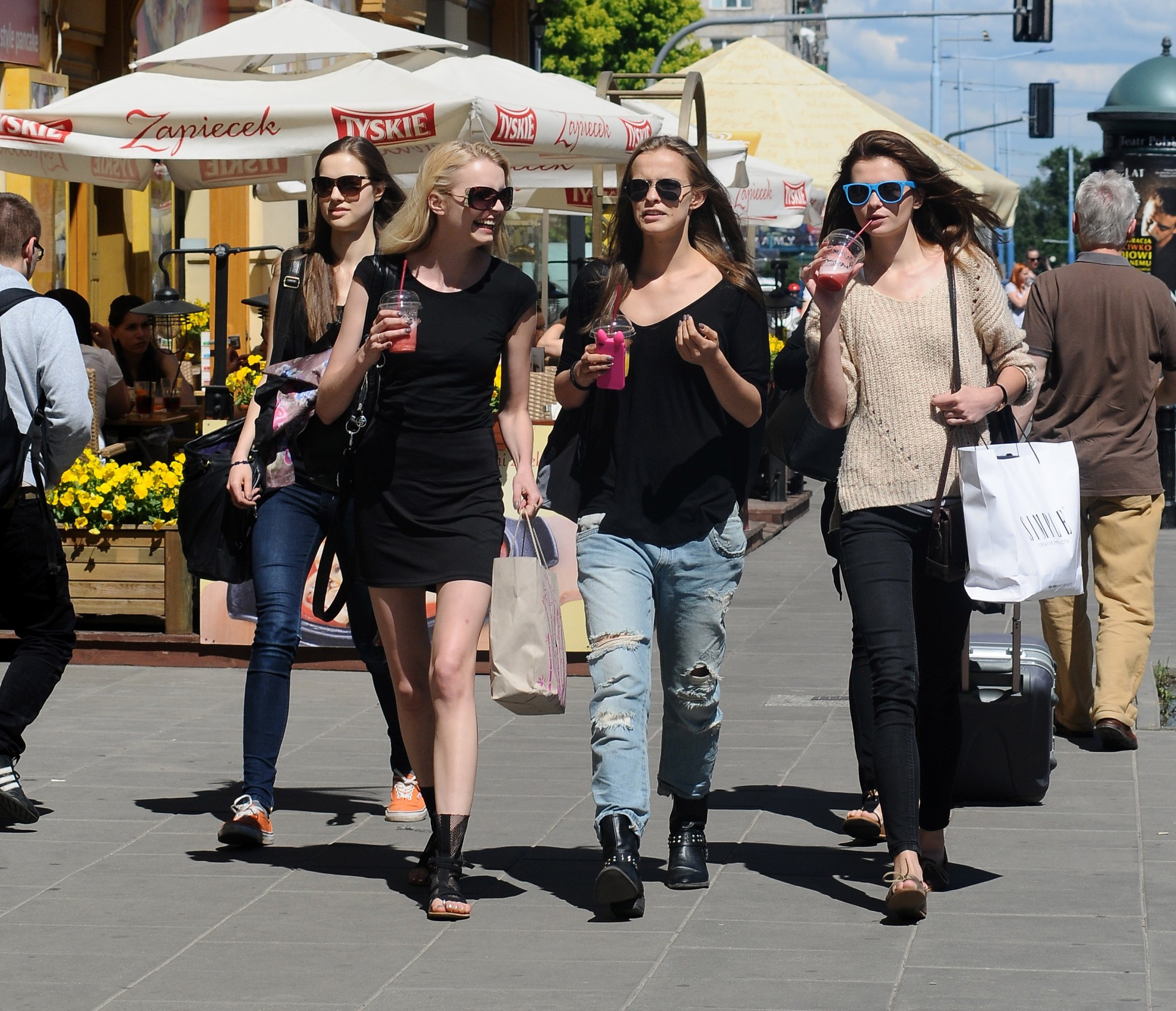 Top Modelki przyłapane w Warszawie - Top Model TVN